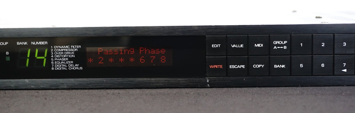 Roland GP-8 Digital Guitar Multi Effects Processor 1U Rack Mount - 100 ...