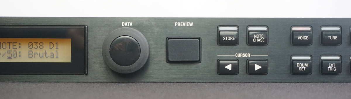Alesis D4 90's High Sample Rate 16 Bit Drum Module 1U Rack Mount Unit ...