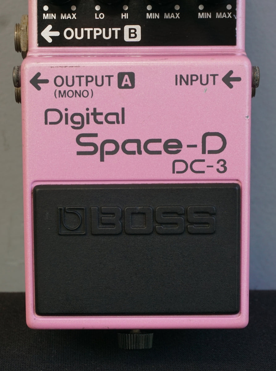 Boss DC-3 Digital Space-D Chorus Pink Electric Guitar Pedal - Blue Lab ...